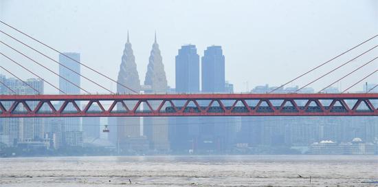 Yangtze water level in Chongqing reaches record high
