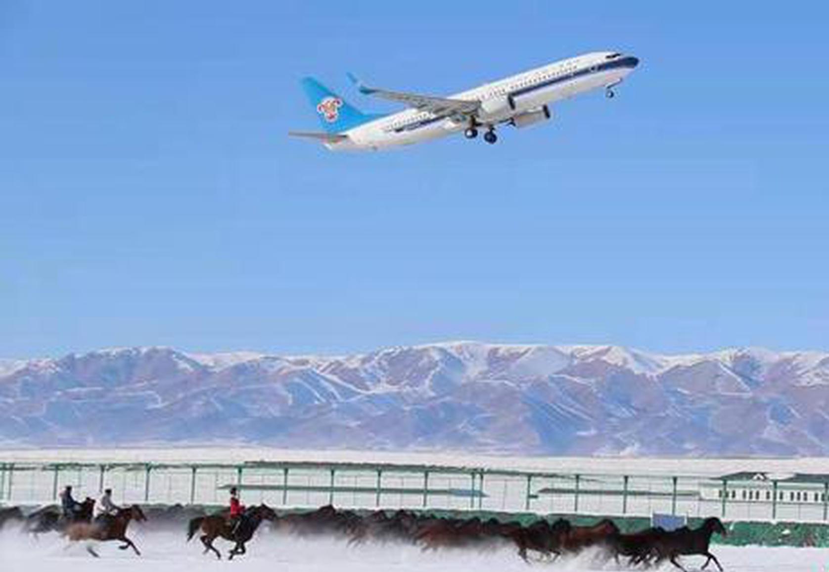 Xinjiang puts first plateau airport into operation
