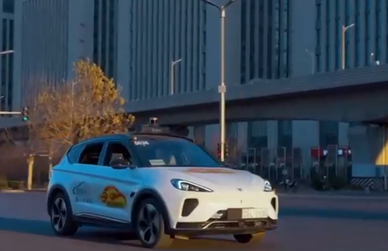Fully unmanned autonomous driving vehicles tested on roads in Beijing