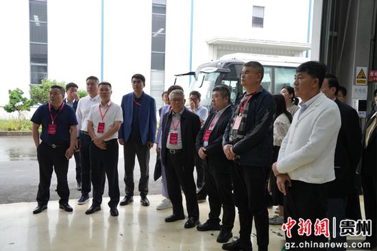 上市公司企业家贵州行：从“看”到“谈”的双向奔赴-中国新闻网—贵州新闻